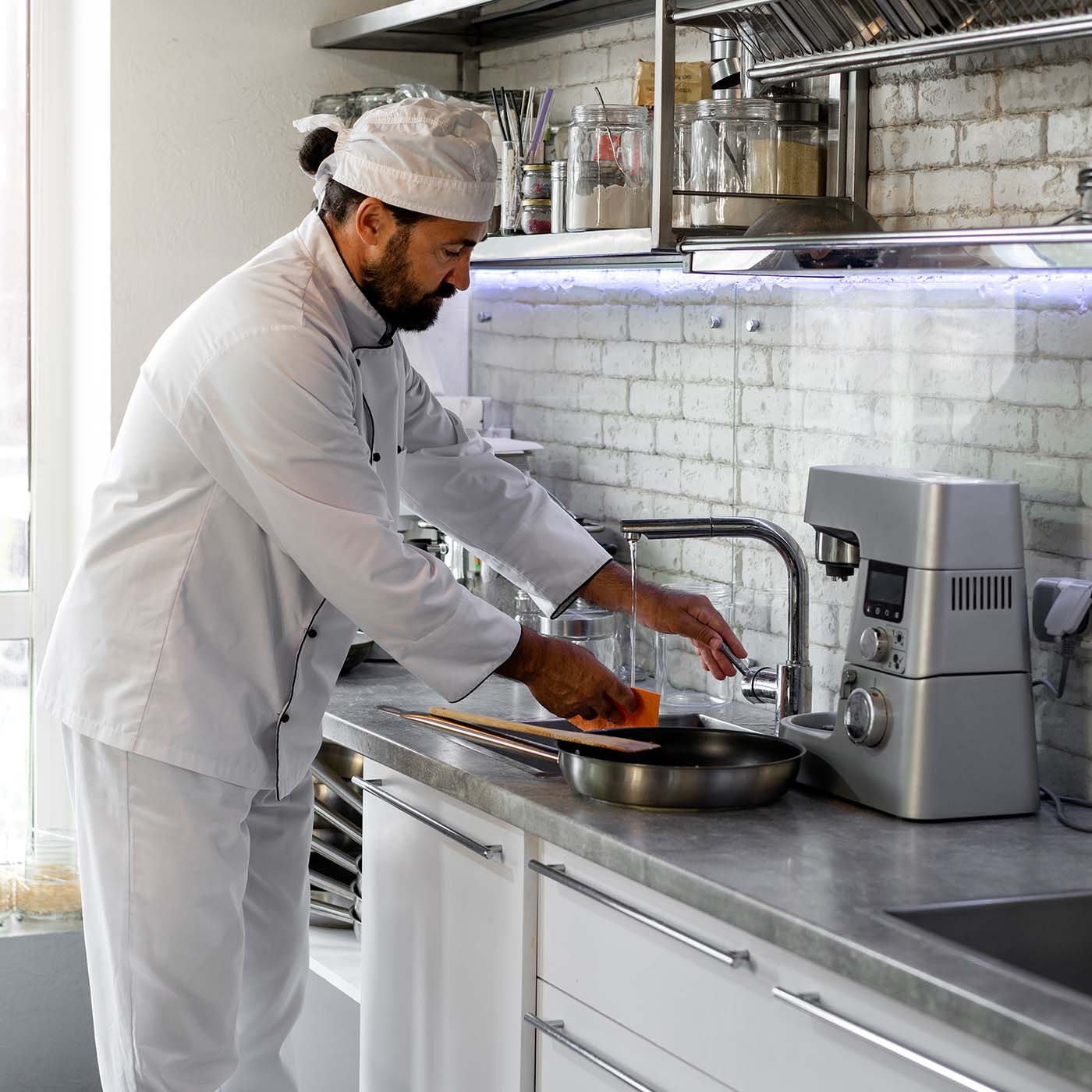 Hospitality Water Treatment - Robert B Hill Co